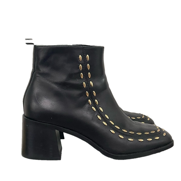Kelsi Dagger | Shoes | Kelsi Dagger Ignite Black Heel Booties Leather ...